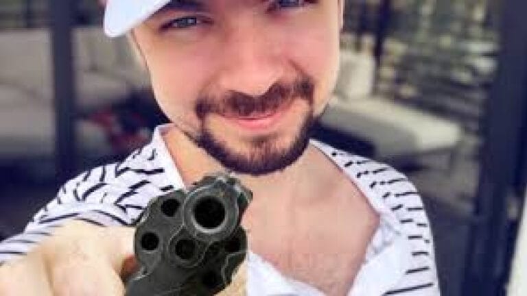 Oh no you’re a freak Meme - MP3 Download